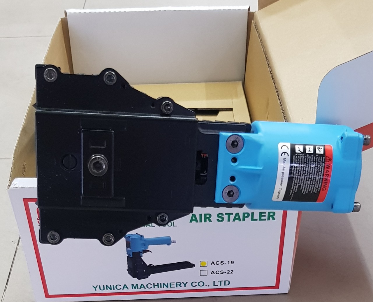 Súng bắn ghim thùng carton Yunica ACS-19